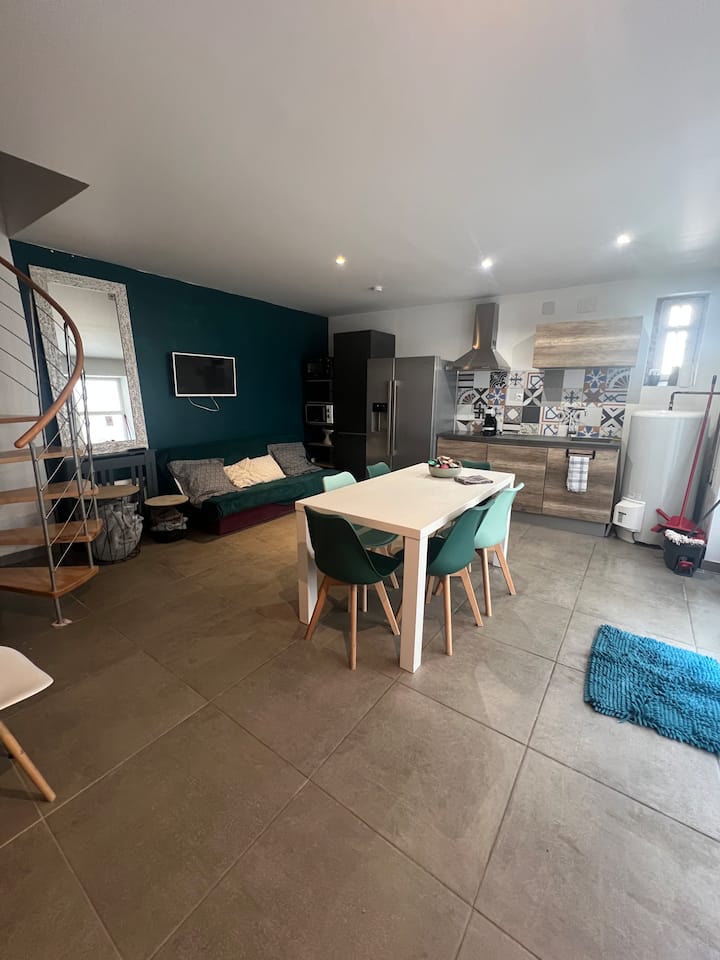 Maison De Centre Ville Proximité Tout Commerce - Pont-d'Ain