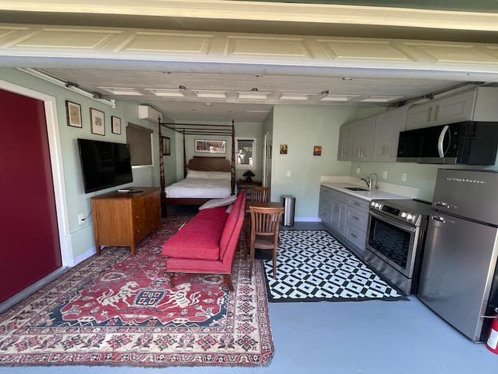 Oak Canopy Studio - San Gabriel, CA