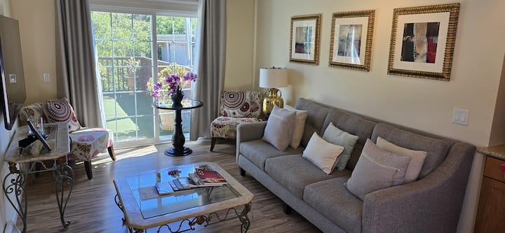 Carmel-by-the-sea Escape - Seaside, CA