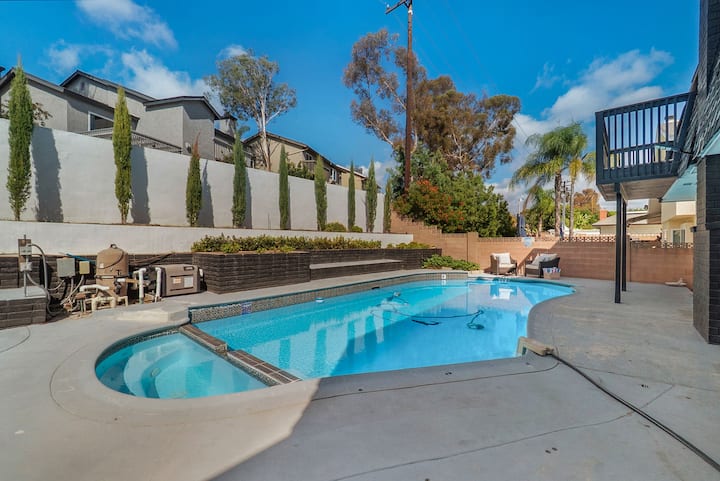 Hey! I Am Adriana On The Block | Pool | Bbq - Lake Forest, CA