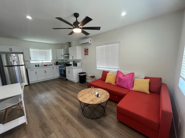 Charming Guesthouse By Lake/skydive/winecountry - Lake Elsinore, CA