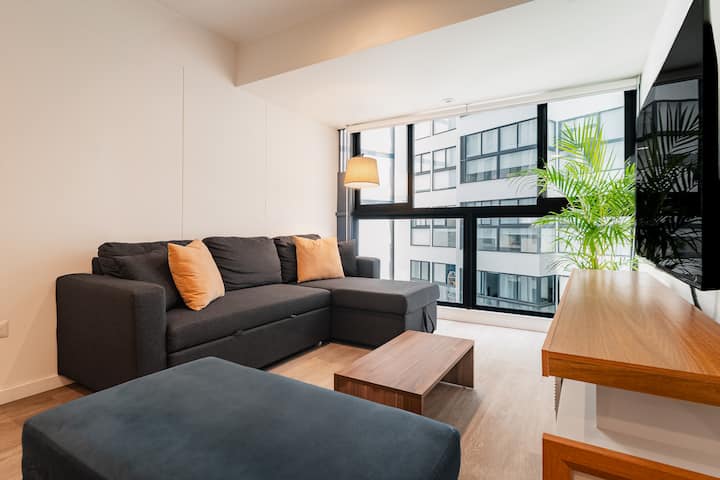 2br Céntrico Con Estacionamiento Y Lavandería - Lima