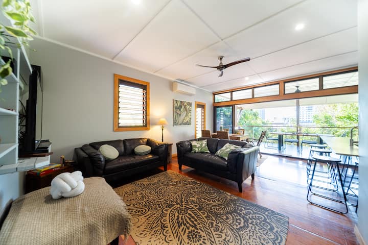 Urban Oasis In The Heart Of Townsville - Magnetic Island