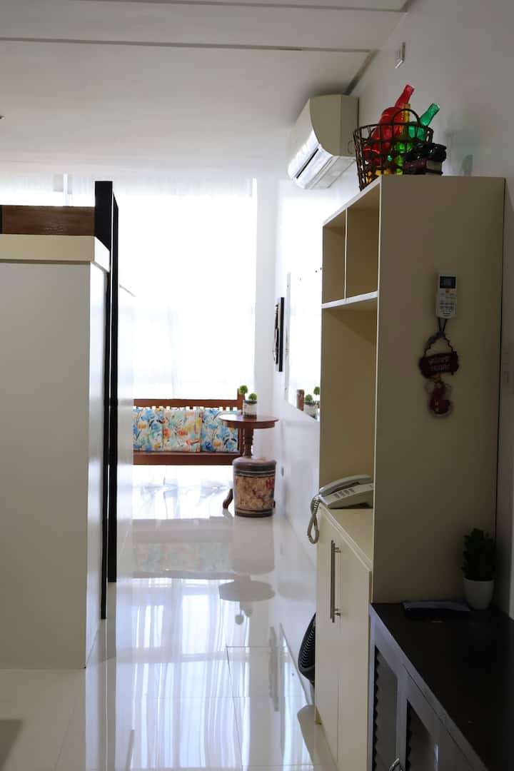 B&b: Homey 1-bedroom | Pool & Gym | Mall Access - Bacolod