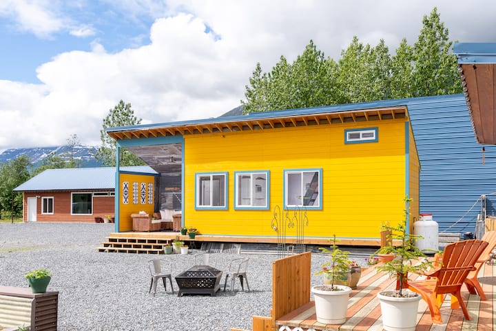 Valdez Stay & Play-loft House - Valdez, AK