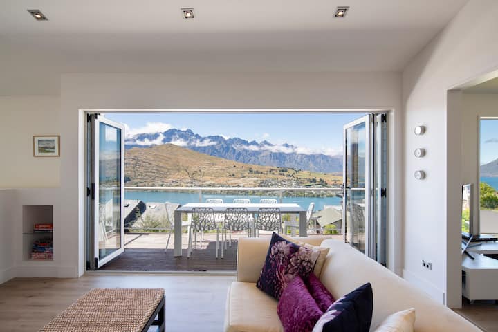 Hensman Heights Stunning Lakeviews - Queenstown
