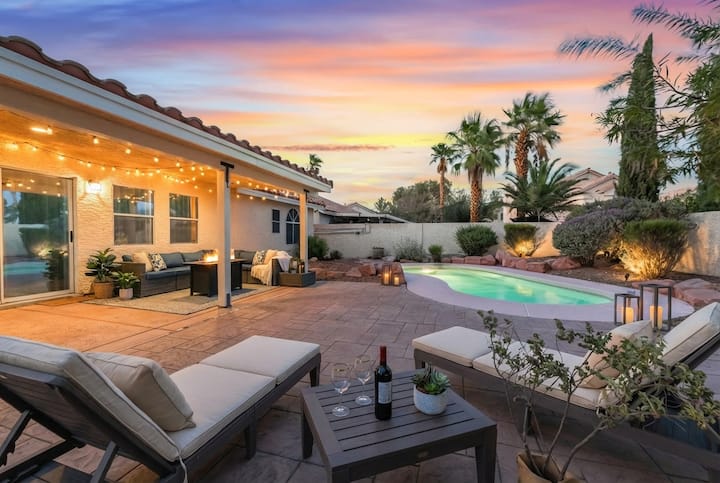 Las Vegas Oasis: Pool, Game Room & Arcade - Las Vegas