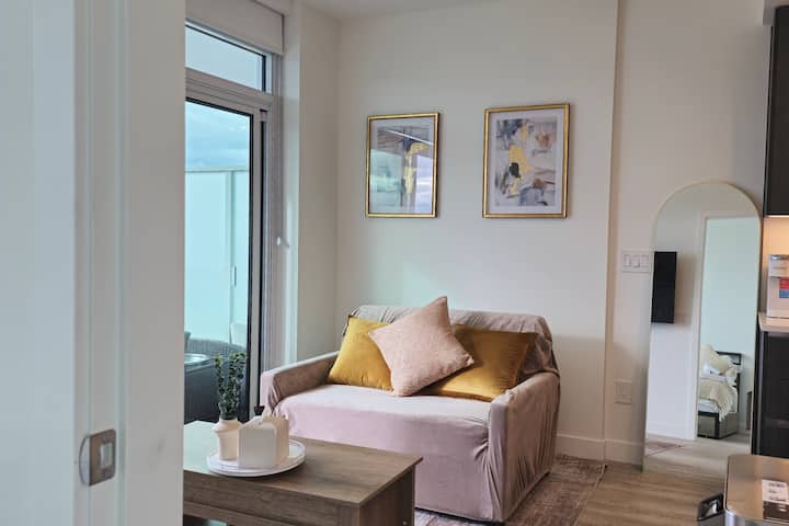 Premium Dt Oasis | Lakeview Retreat - Kelowna