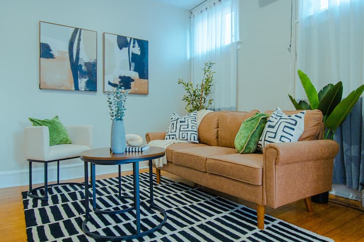 French Meets Modern W / Home Theater Movie Screen - Philadelphia, PA