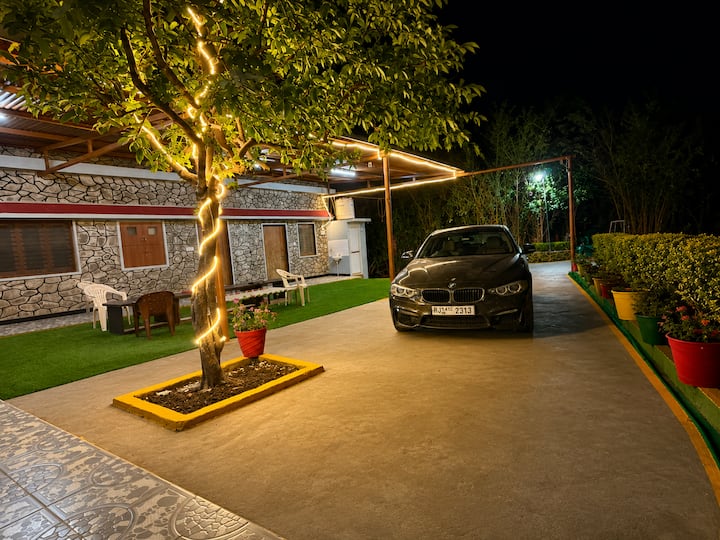Aura Villa - 5 Bhk Luxury Stay - Mount Abu