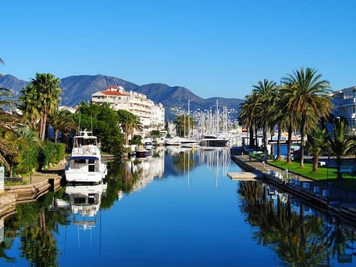 Sylvia: Appartement Rénové à Empuriabrava - Empuriabrava