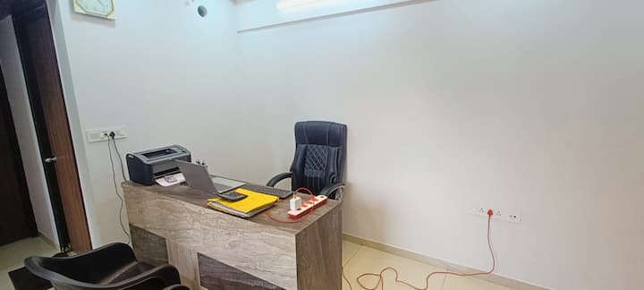 Flat Cum Office With Printer - Ulhasnagar