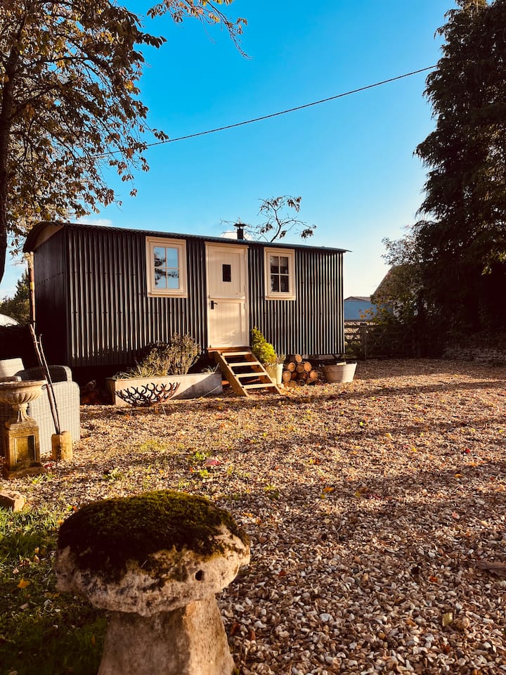 Harford Shepherds Hut Near Bourton On The Water - Bourton-on-the-Water
