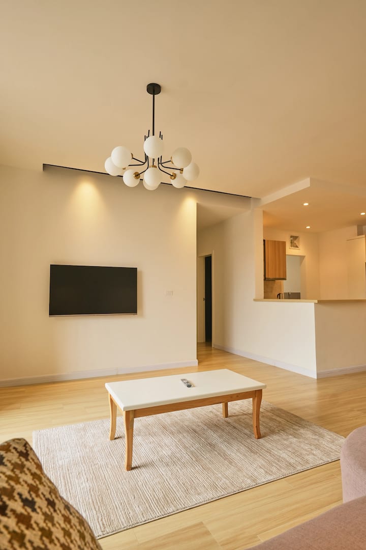 Chic Modern Bole Downtown Apartment - Addis Ababa