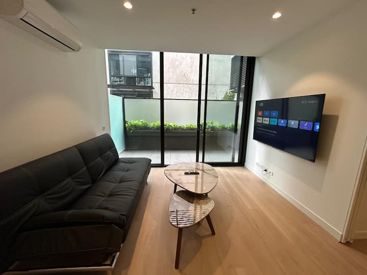 Chic Collingwood Retreat | Walk To Bars & Cafés - Carlton