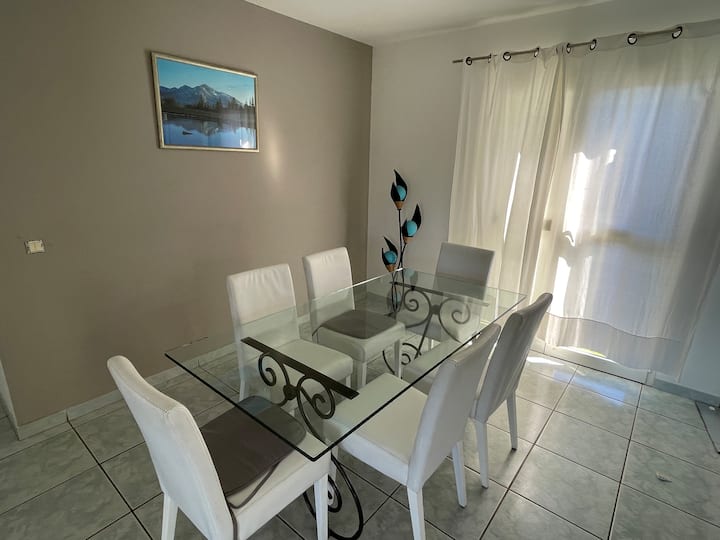 Villa F3 Lumineuse Et Au Calme - Nouméa