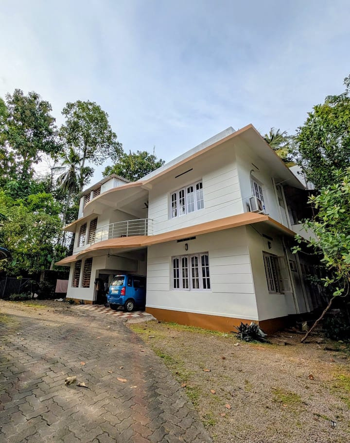 Stay In Changanassery Town Center - Changanassery