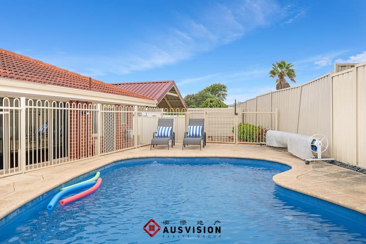 Near Mindarie Beach Retreat | Pool, Bbq, 12 Pax - Mindarie