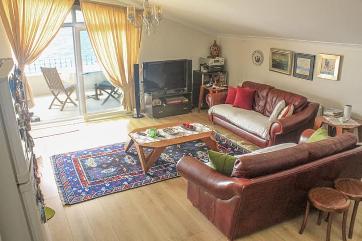 Sahilde öZel Bir Yer.
Special Place On The Seaside - Çanakkale