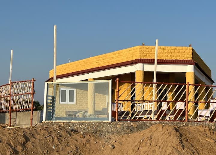 Private Beach Hut With Pool At Sandispit Beach -