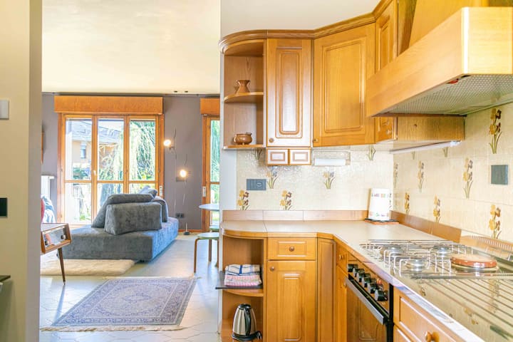 Casa Spaziosa Di Design Con Giardino - Belluno