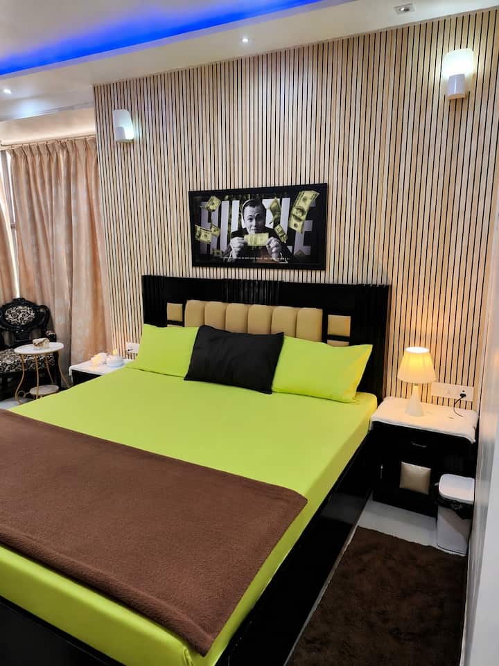 Elysium Suites - Your Serene Escape - Agra