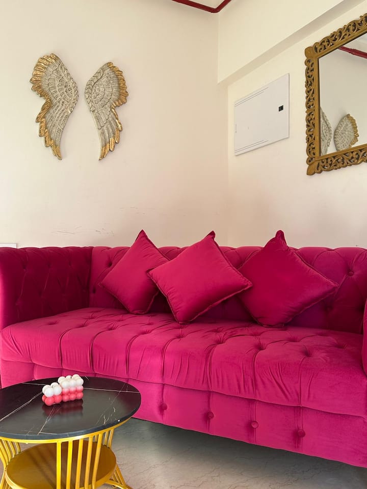 2bhk Pink Crib Mumbai Malad East/west We Highway - Mumbai