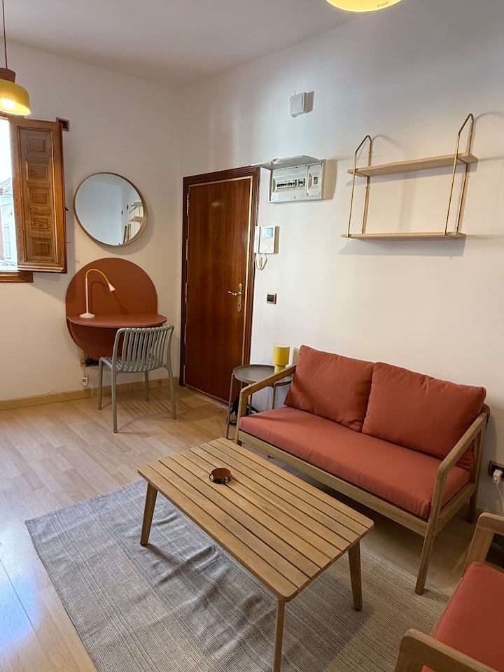 Studio En El Rastro - Madrid