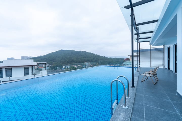 Biệt Thự Lớn Với Tiện íCh Vượt Trội Tại Trung Tâm. - China