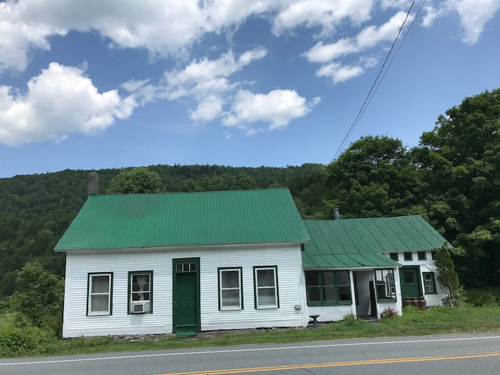 Jarvis Cottage At Stickney Farms - Braintree, VT