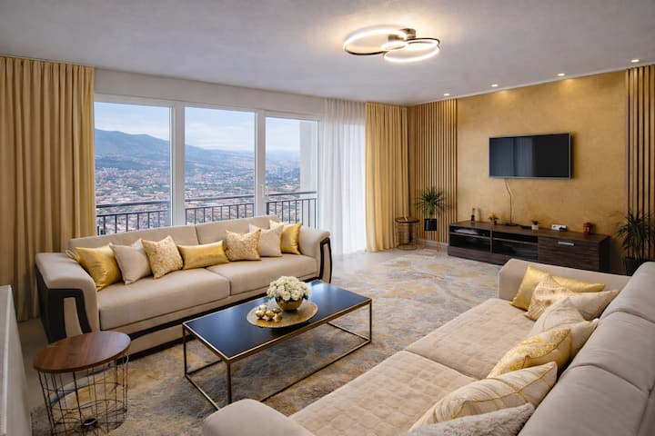 Modern Apartment With Free Parking |Near Old Town - Sarajevo