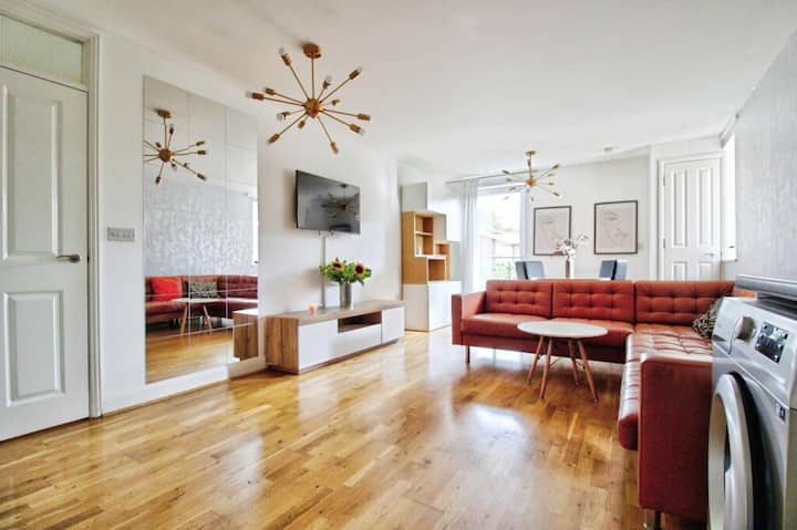 Entire Rental Unit In Greater London - Brentwood