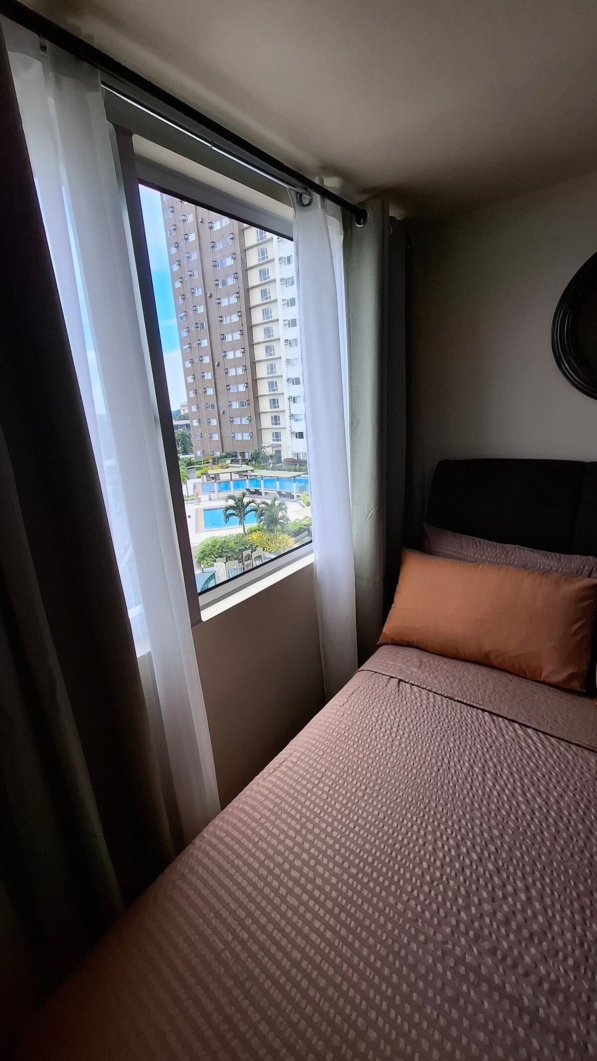 Cozy studio unit offers everything you need - Apartments for Rent in ...