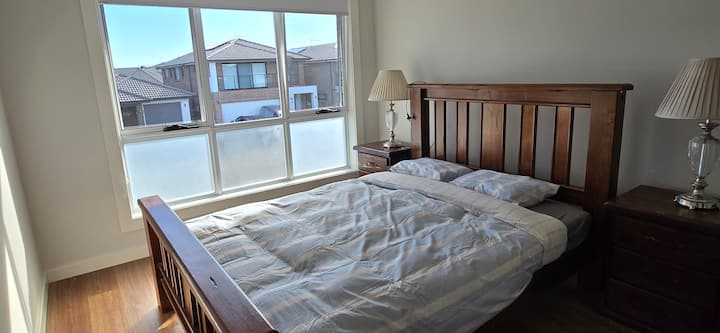 Spacious Famiy Living In The Heart Of Marsden Park - Saint Marys, Australia