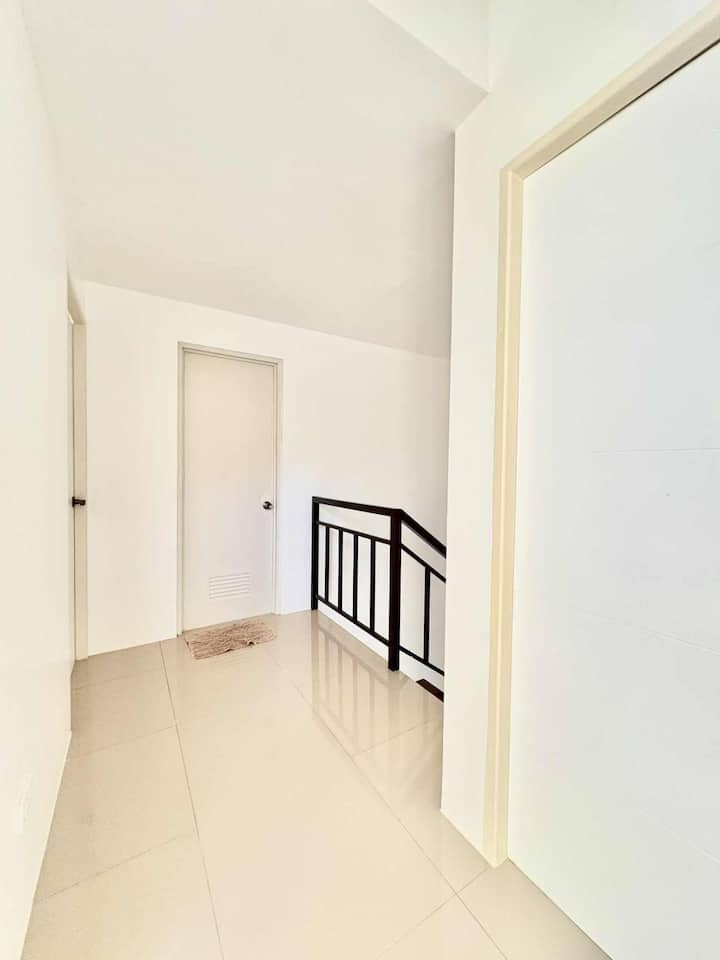 4 Bedroom Near Kjc, Airport And Sta Lucia Mall. - Davao City