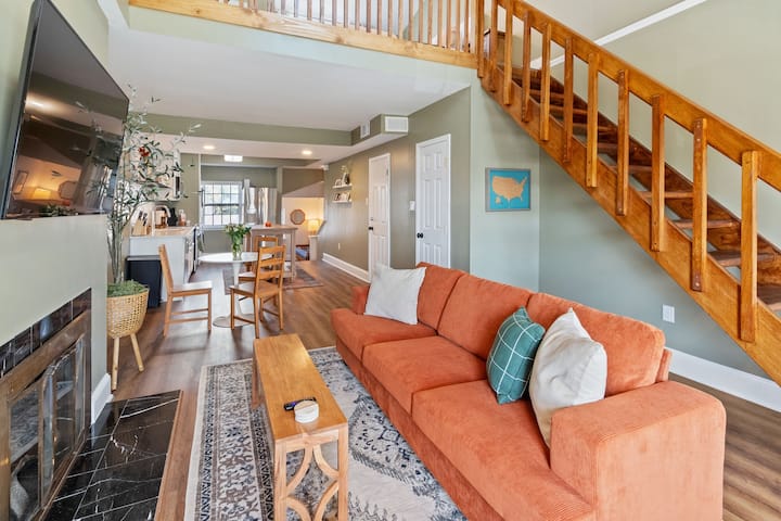 Charming City Loft - Rooftop Deck & Great Location - Philadelphia