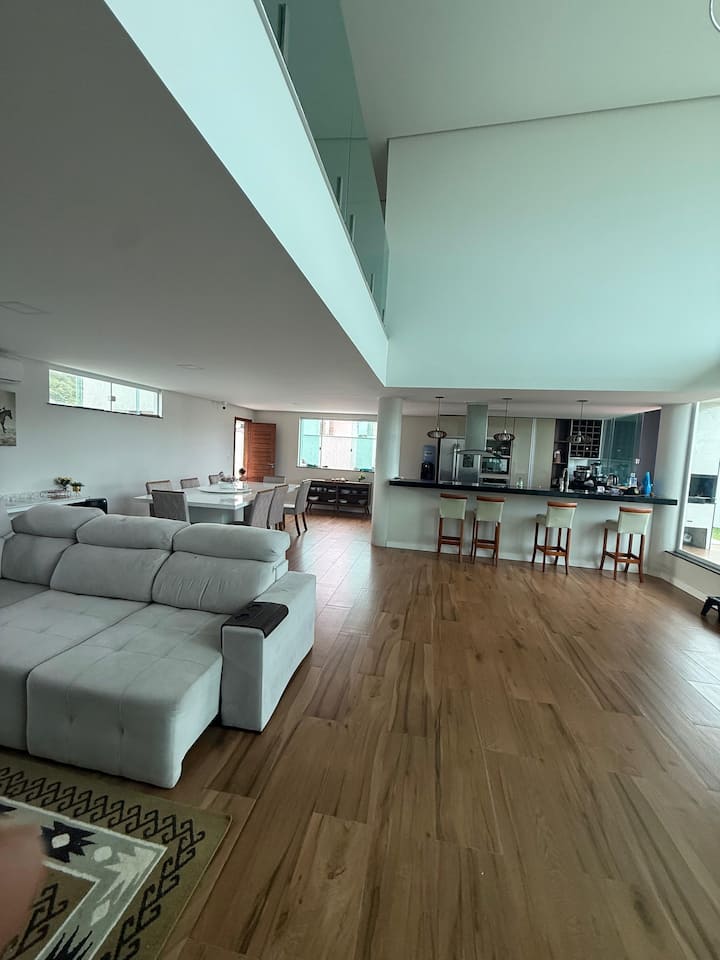 Mansão à Beira-mar Em Ilhéus - Alto Padrão - Ilhéus