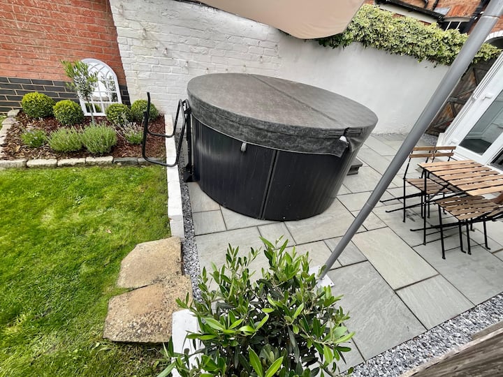 Waterside Retreat - Stratford-upon-Avon