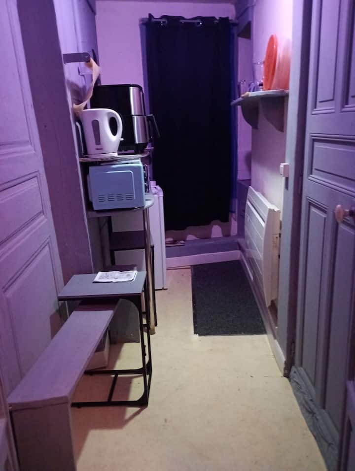 Hébergement Hypercentre - Toutes Commodités. - Thiers