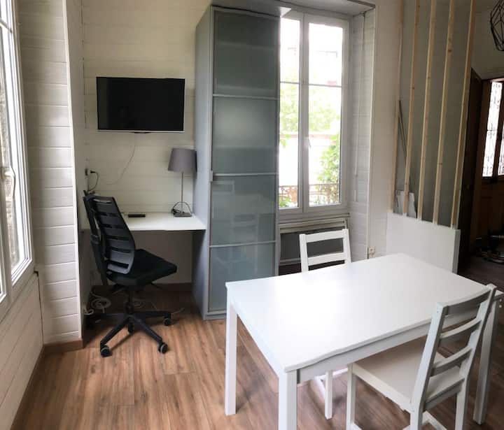 "La Loge", Studio Central Et Confortable - Besançon