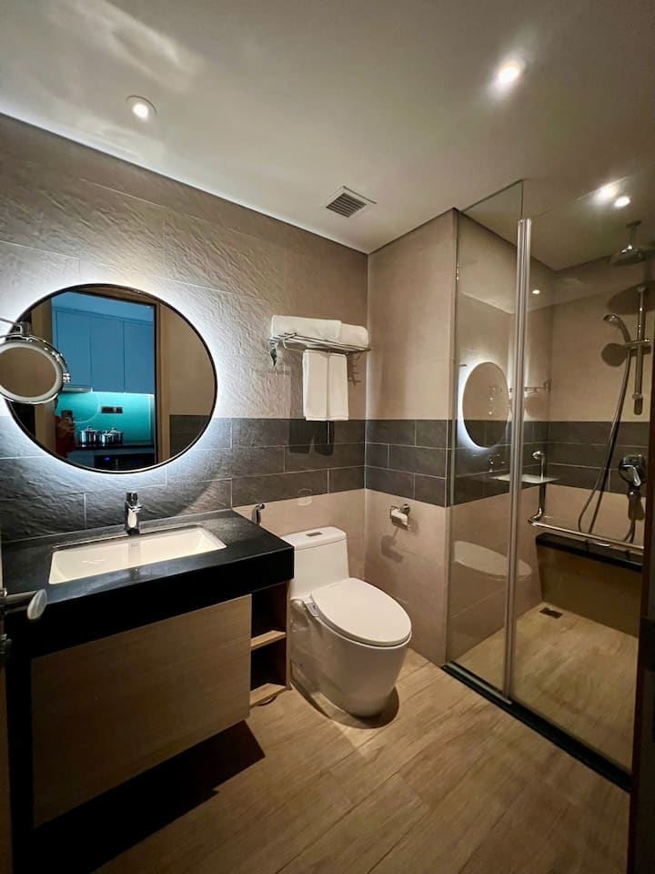 1 Bedroom Apartment With Sea View In Ha Long - Hạ Long