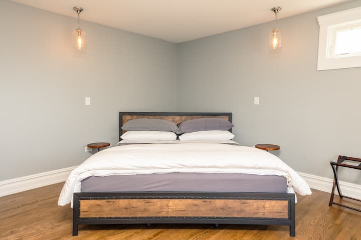 Ingersoll Suite - The Plainfield Inn - Bolingbrook, IL