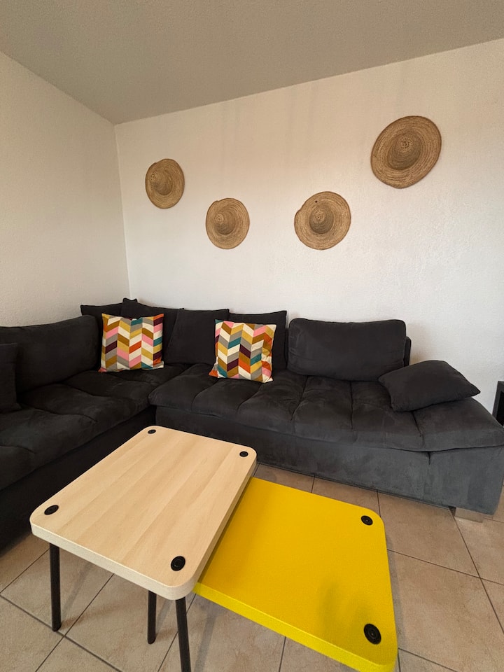 Le Tassigny-spacieux Appartement-parking-wifi - Béziers
