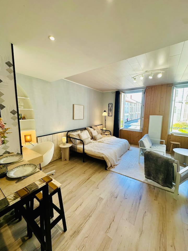 Le Rendez-vous - Studio De Charme En Centre-ville - Cholet