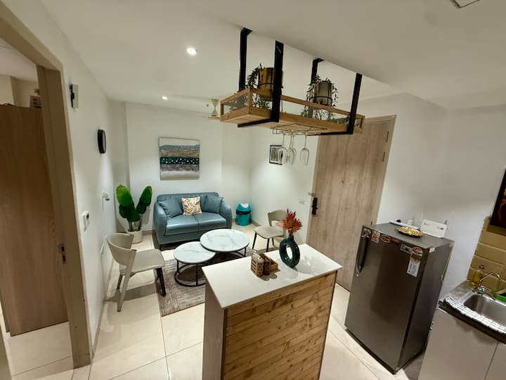 Highrise Suite 15th Floor With 290 Degree View - 