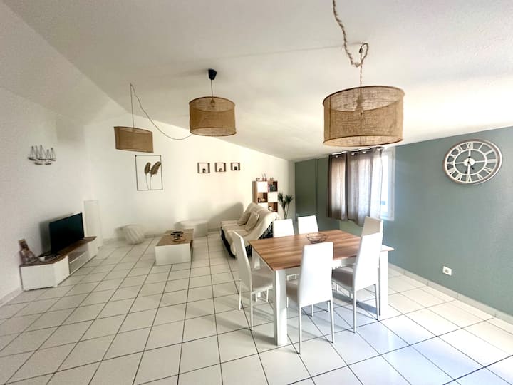 Cosy Appartement 2 Pièces, 45m2, En Cœur De Ville - Narbonne