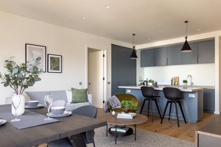 Native Places | Two Bedroom Apartment - London