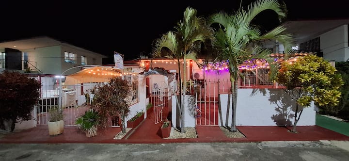 ¡Casa En La Playa Más Linda Del Mundo! - Varadero