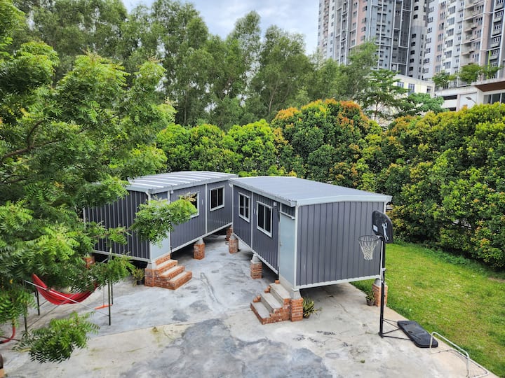 Private Ensuite Cabin Within A Home Compund Garden - Puchong