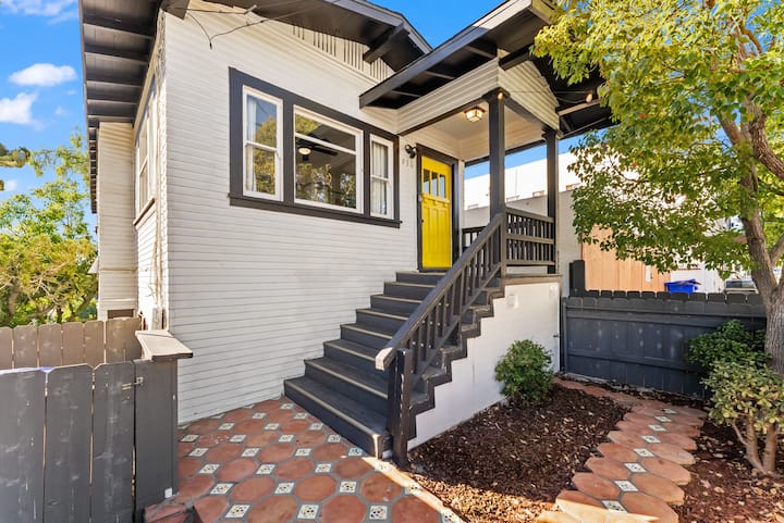 Rise By Coastline Vacation Rentals - San Diego, CA